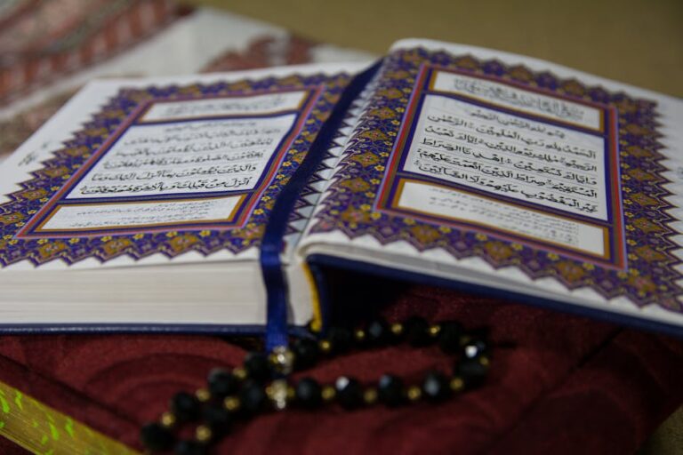 Allah'ın 99 İsmi: Esma-ül Hüsna Anlamları ve Faziletleri - İslam ...
